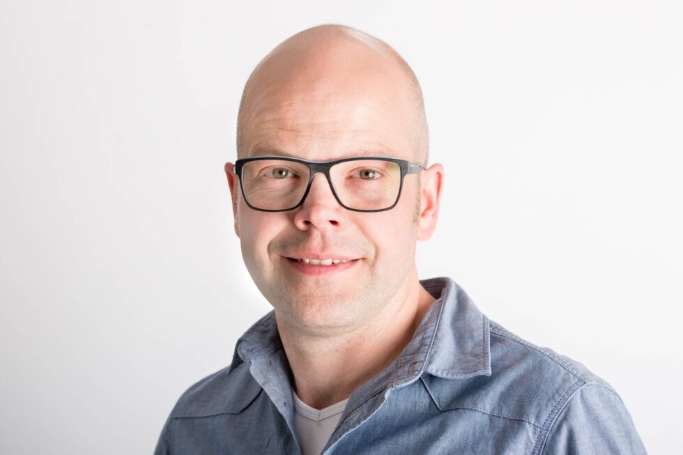 Contact | Stable equipment